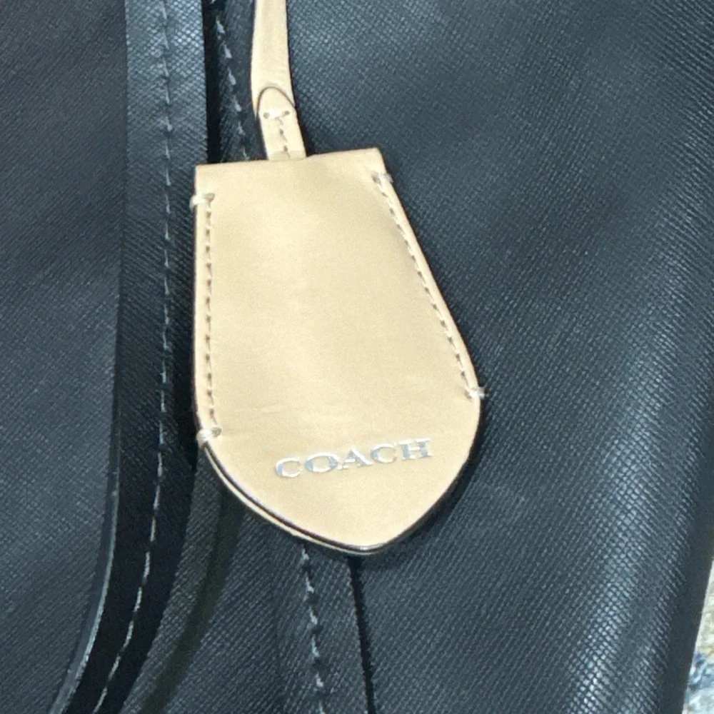 Coach | Bags | Coach Peyton Leather Pocket Tote Satchel Bag Double ...